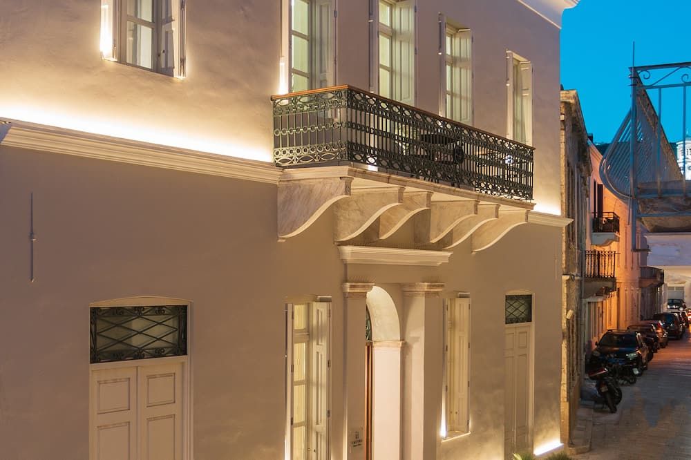 Castro Hotel Syros | Greece | Venue Report