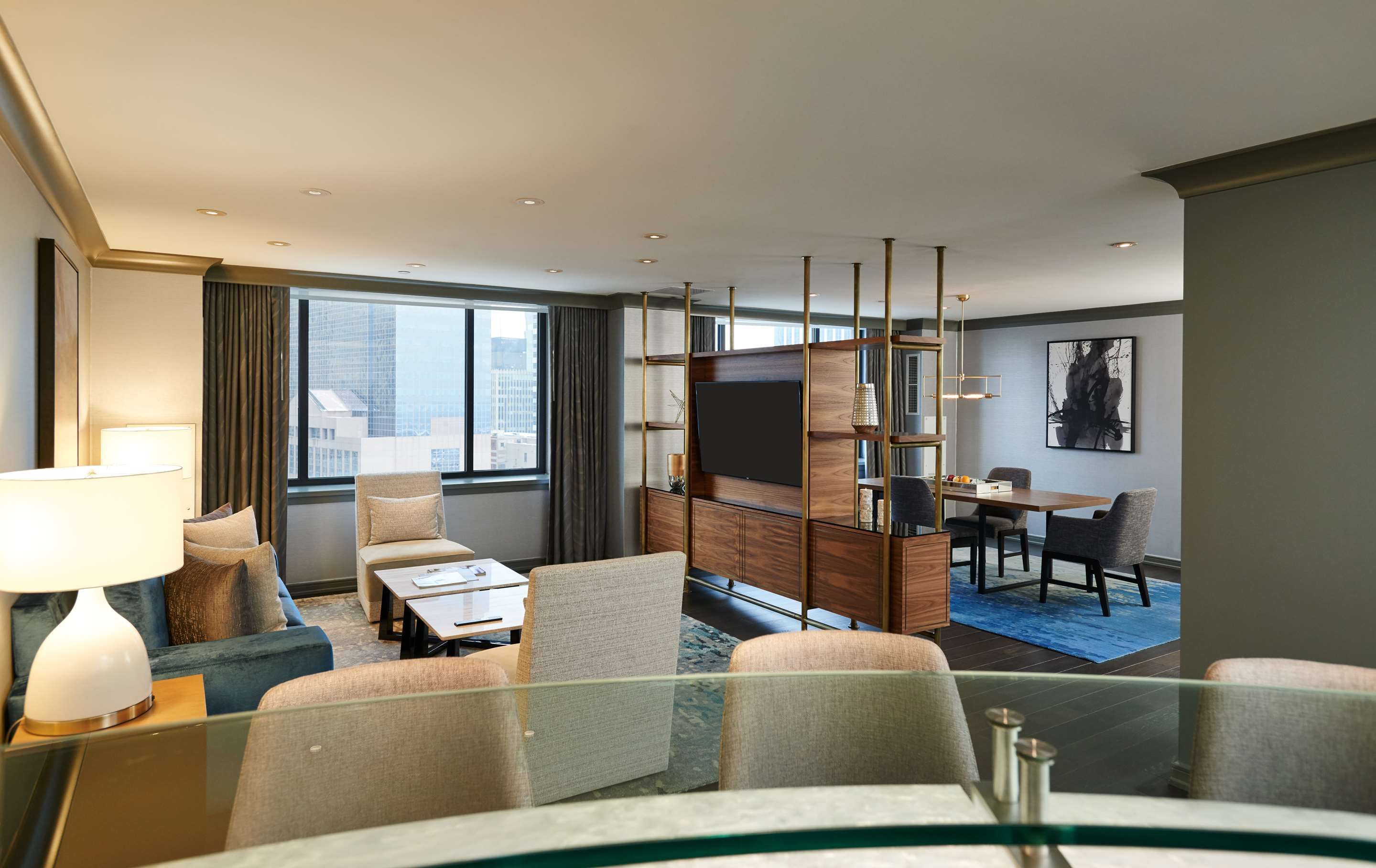 The Lofton Hotel Minneapolis, Tapestry Collection by Hilton ...