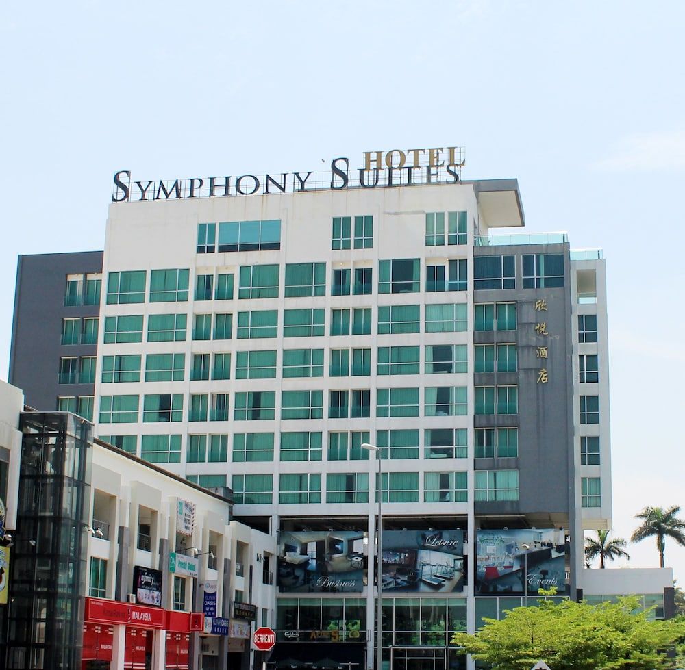 Symphony Suites Hotel | - Venue Report