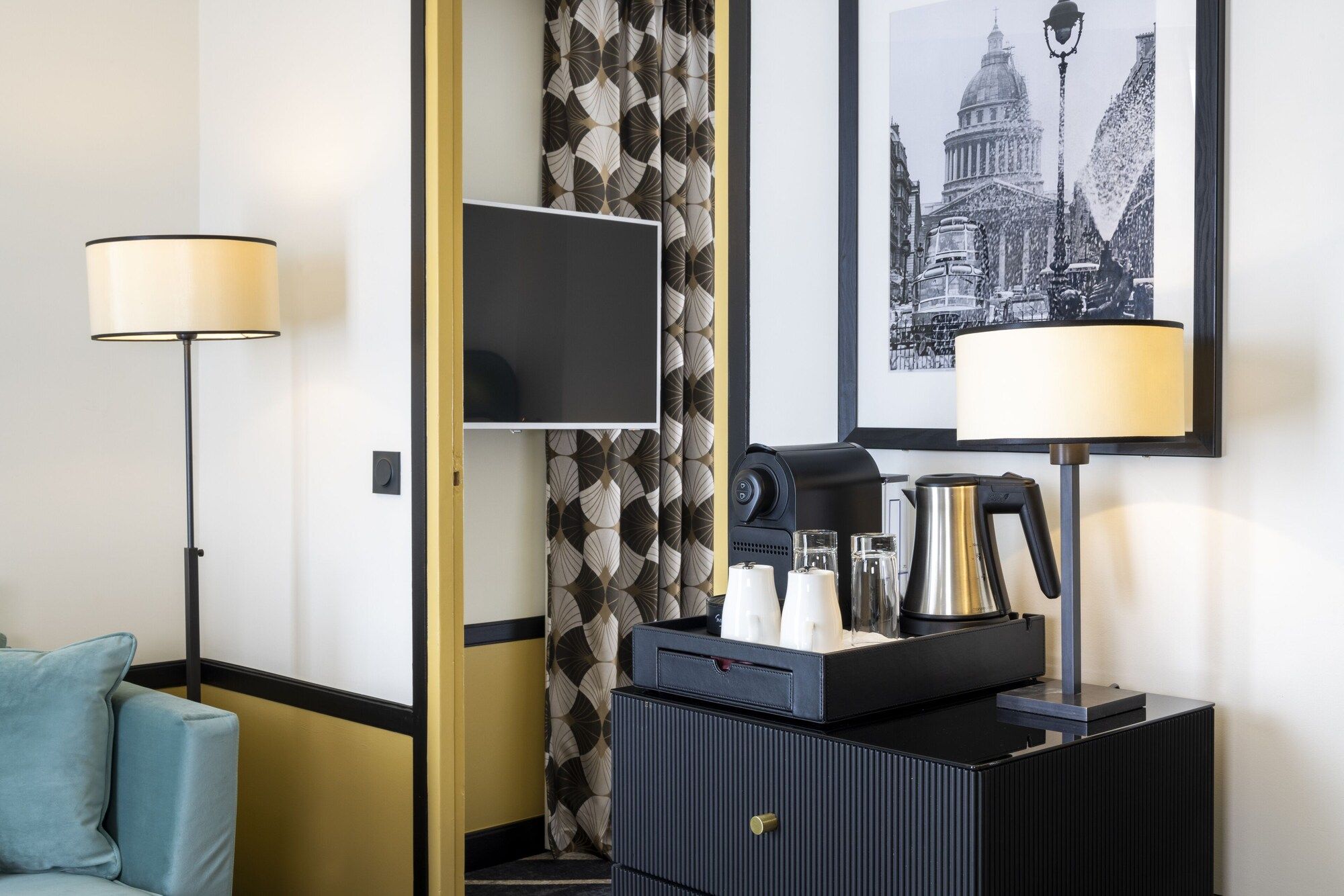 Hotel Aiglon | Paris, Île-de-France, France - Venue Report