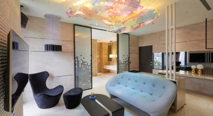 Domo Hotel | Venue Report
