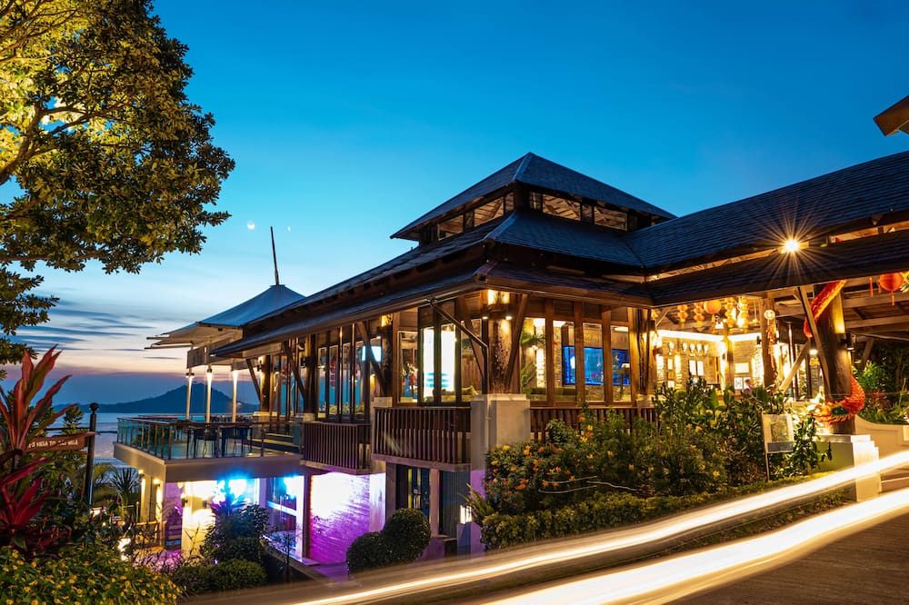 Victoria Cliff Hotel & Resort | Venue Report