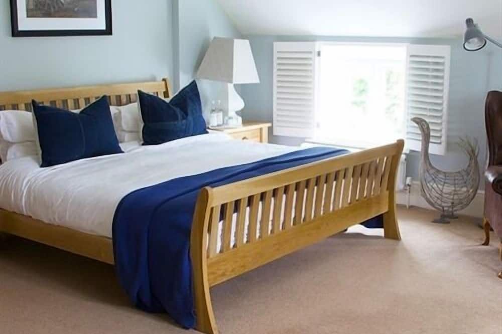 Bell at Hampton | Hampton Poyle, England, United Kingdom | Venue Report