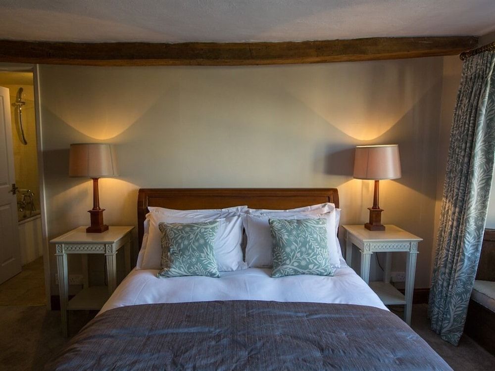 The Angel at Burford | United Kingdom | Venue Report