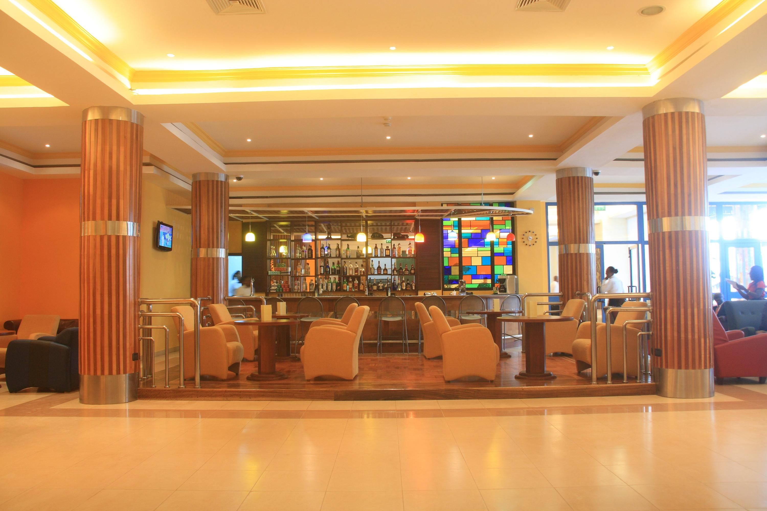 Holiday Inn Accra Airport $124 ($̶1̶6̶8̶). Accra Hotel Deals & Reviews ...