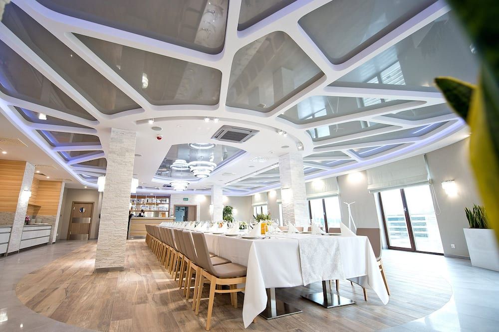 Hotel Molo Resort | Poland, Maine, United States | Venue Report