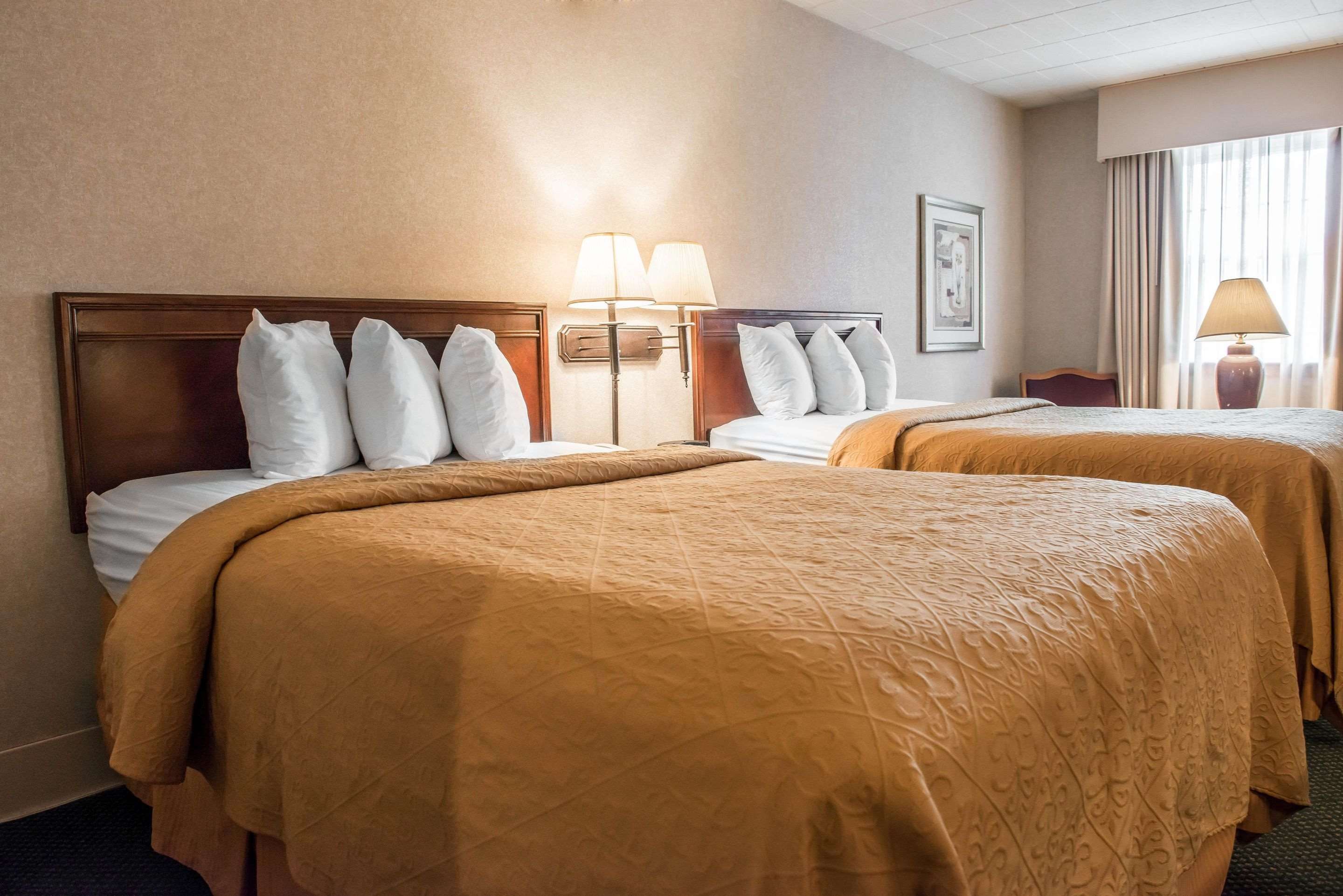 Quality Inn Pittsburgh Airport $71 ($̶9̶1̶). Oakdale Hotel Deals ...