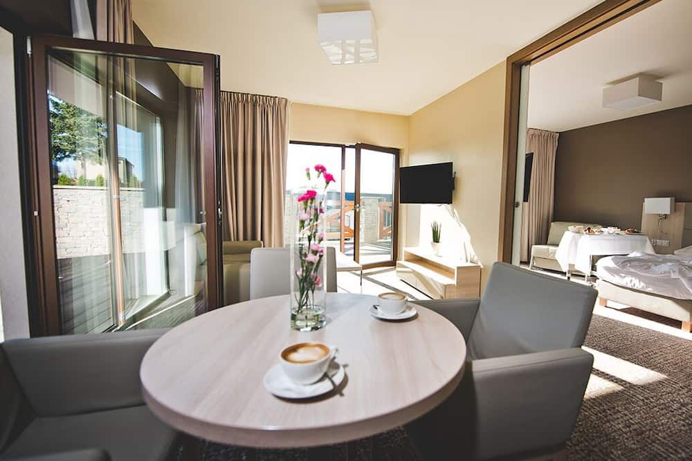 Hotel Molo Resort | Poland, Maine, United States | Venue Report