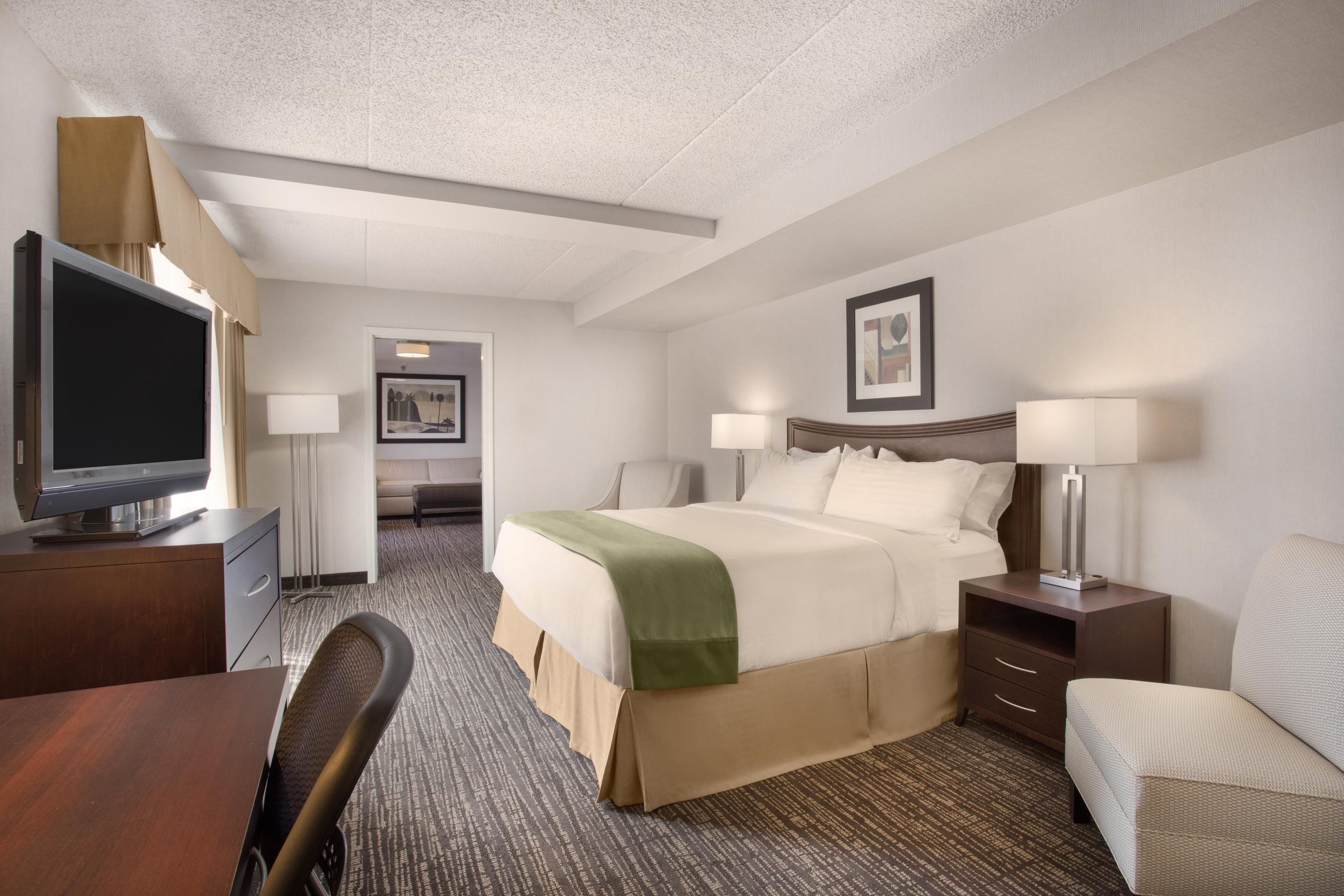 Holiday Inn Hotel & Suites Scottsdale North - Airpark $85 ($̶2̶3̶4̶ ...