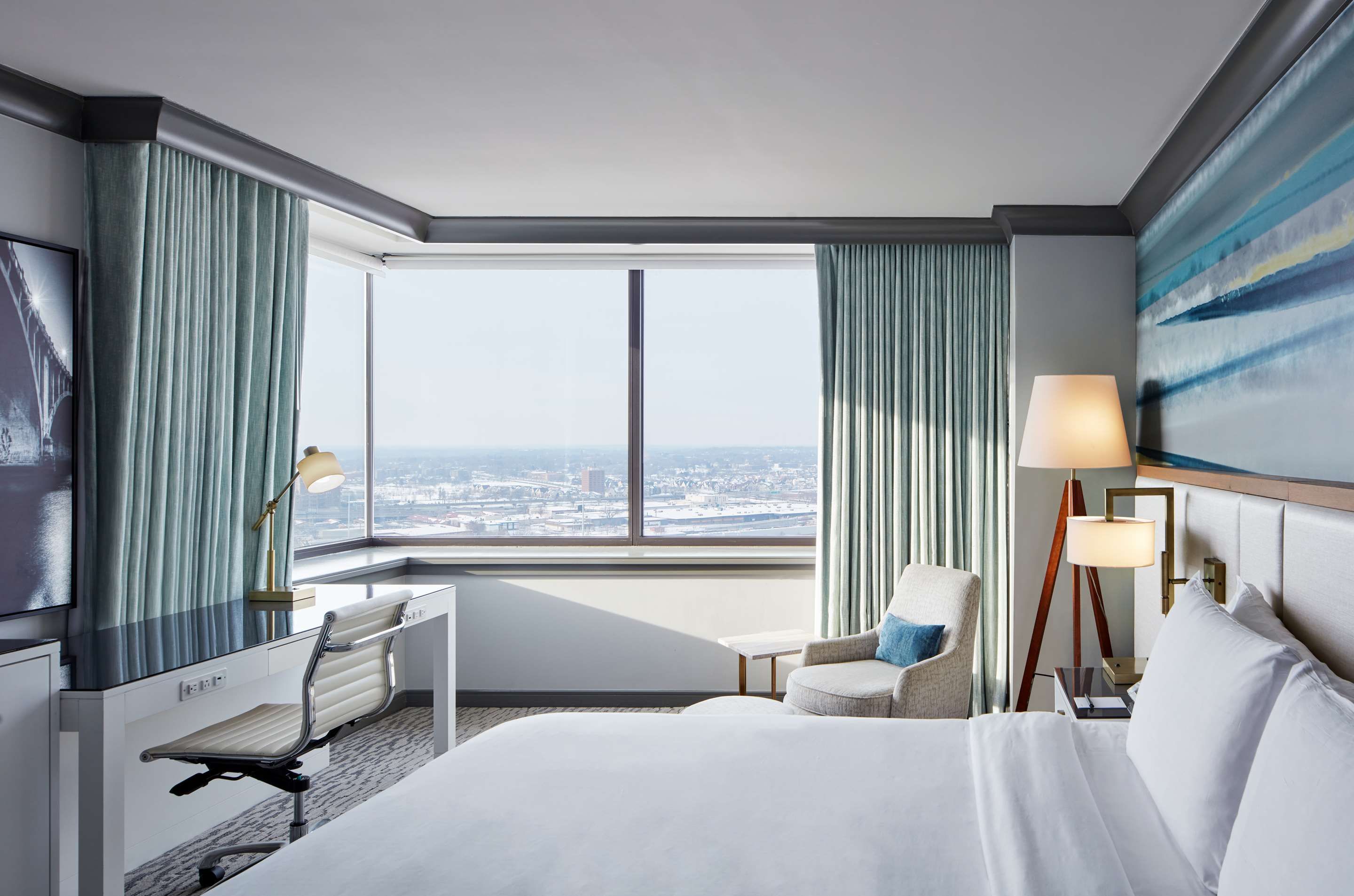 The Lofton Hotel Minneapolis, Tapestry Collection by Hilton ...