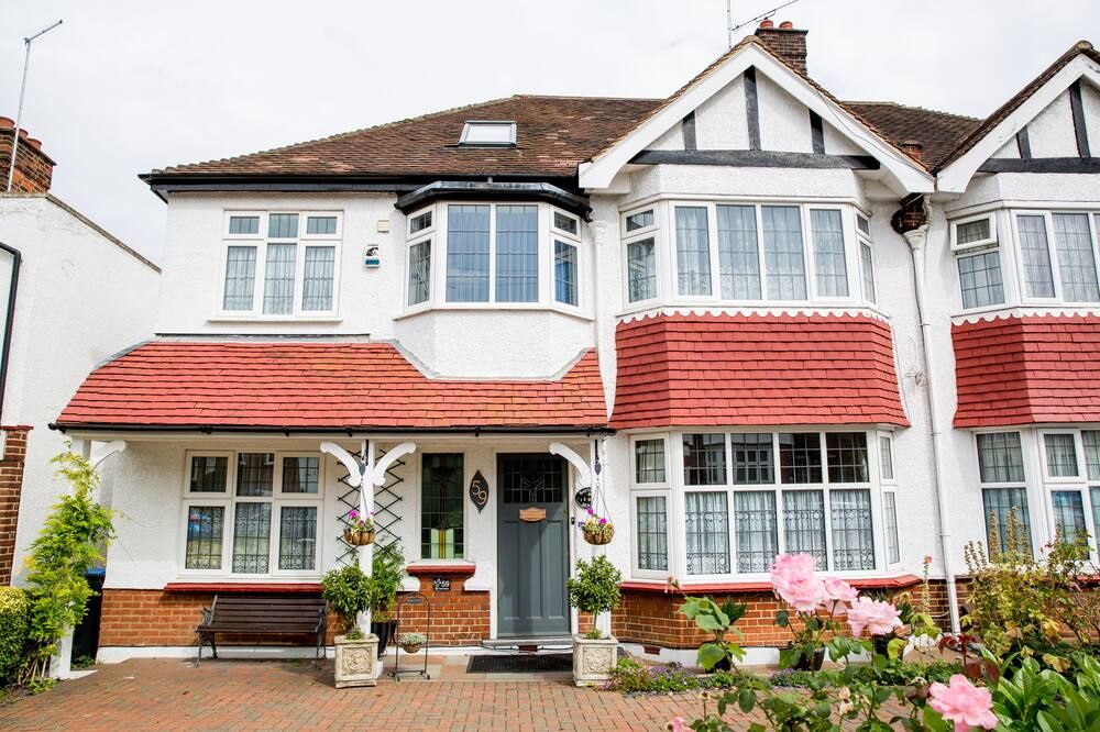 Bay Tree House Bed & Breakfast | Arnos Grove, London, England, United ...