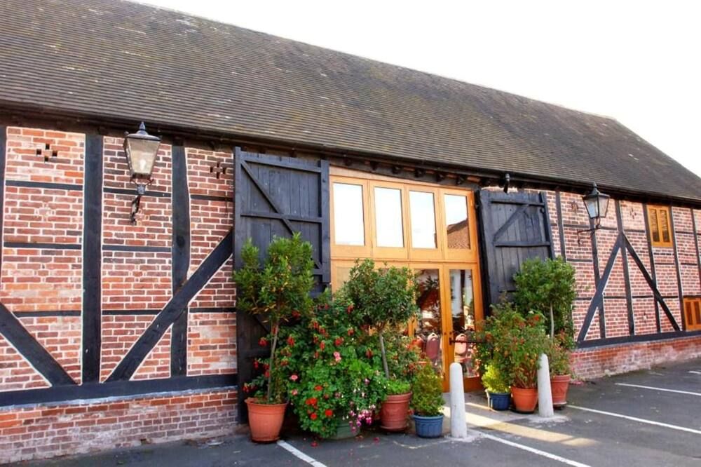 Hundred House Hotel | United Kingdom | Venue Report