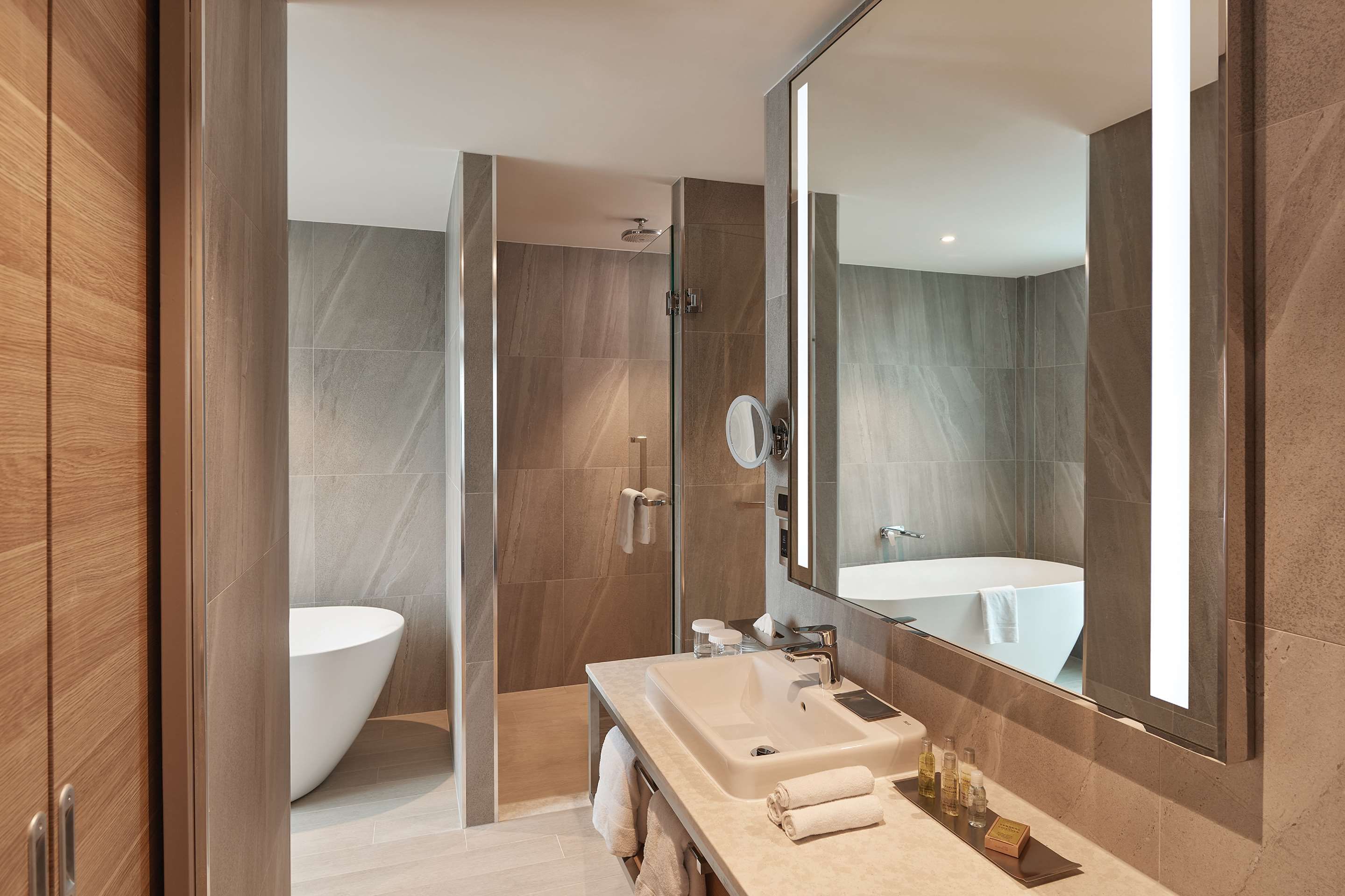 DoubleTree by Hilton Perth Waterfront | Perth, Western Australia ...