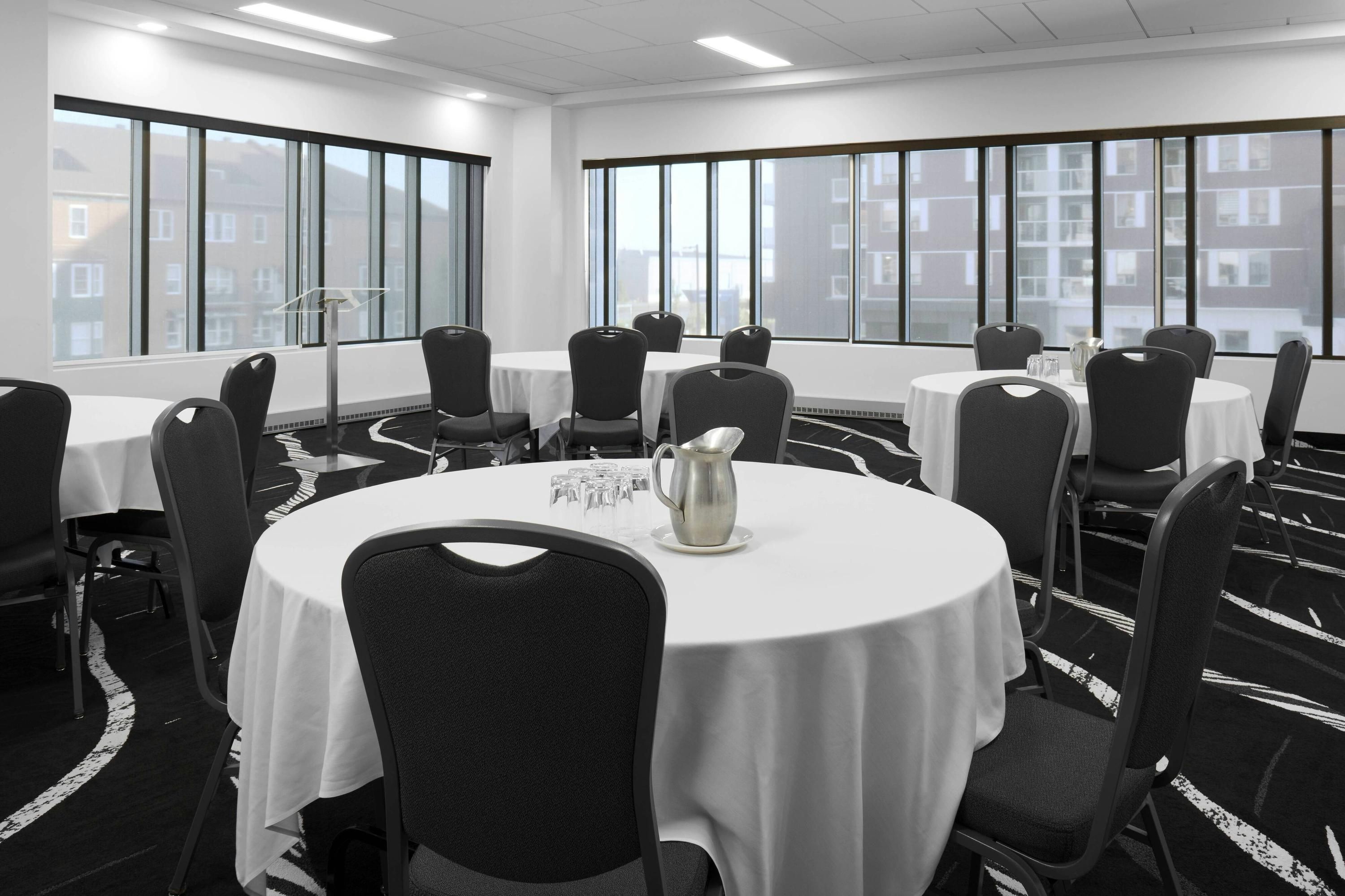 Delta Hotels by Marriott Trois Rivieres Conference Centre | Canada ...