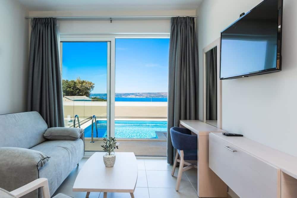 Sun and Sea Plus Resort | Greece | Venue Report