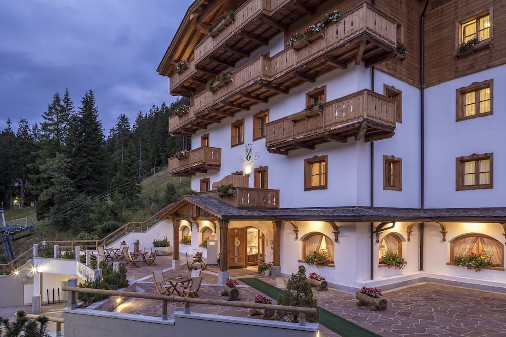 Hotel Chalet del Sogno | Italy | Venue Report