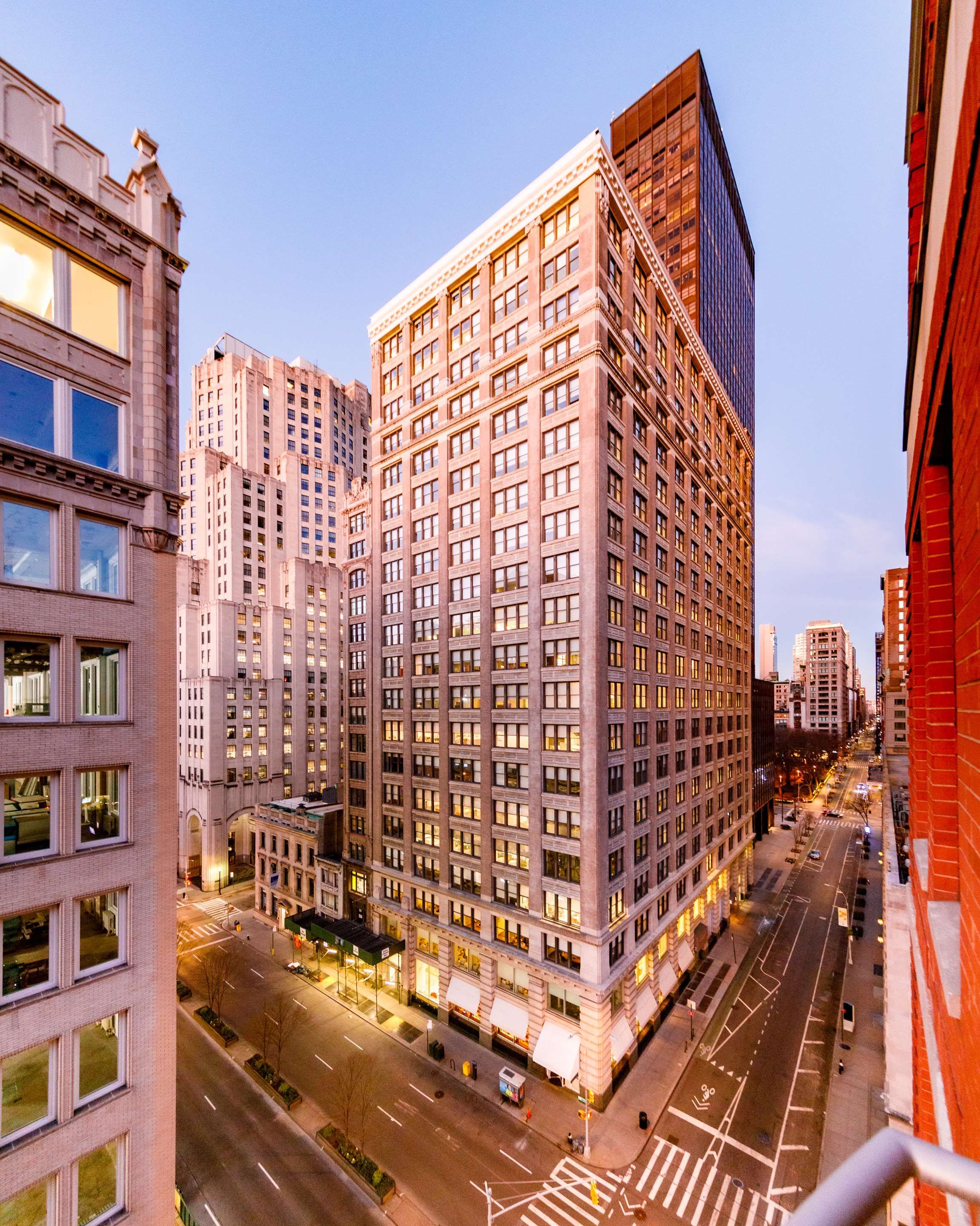 Hotel Giraffe By Library Hotel Collection | New York, New York, United ...