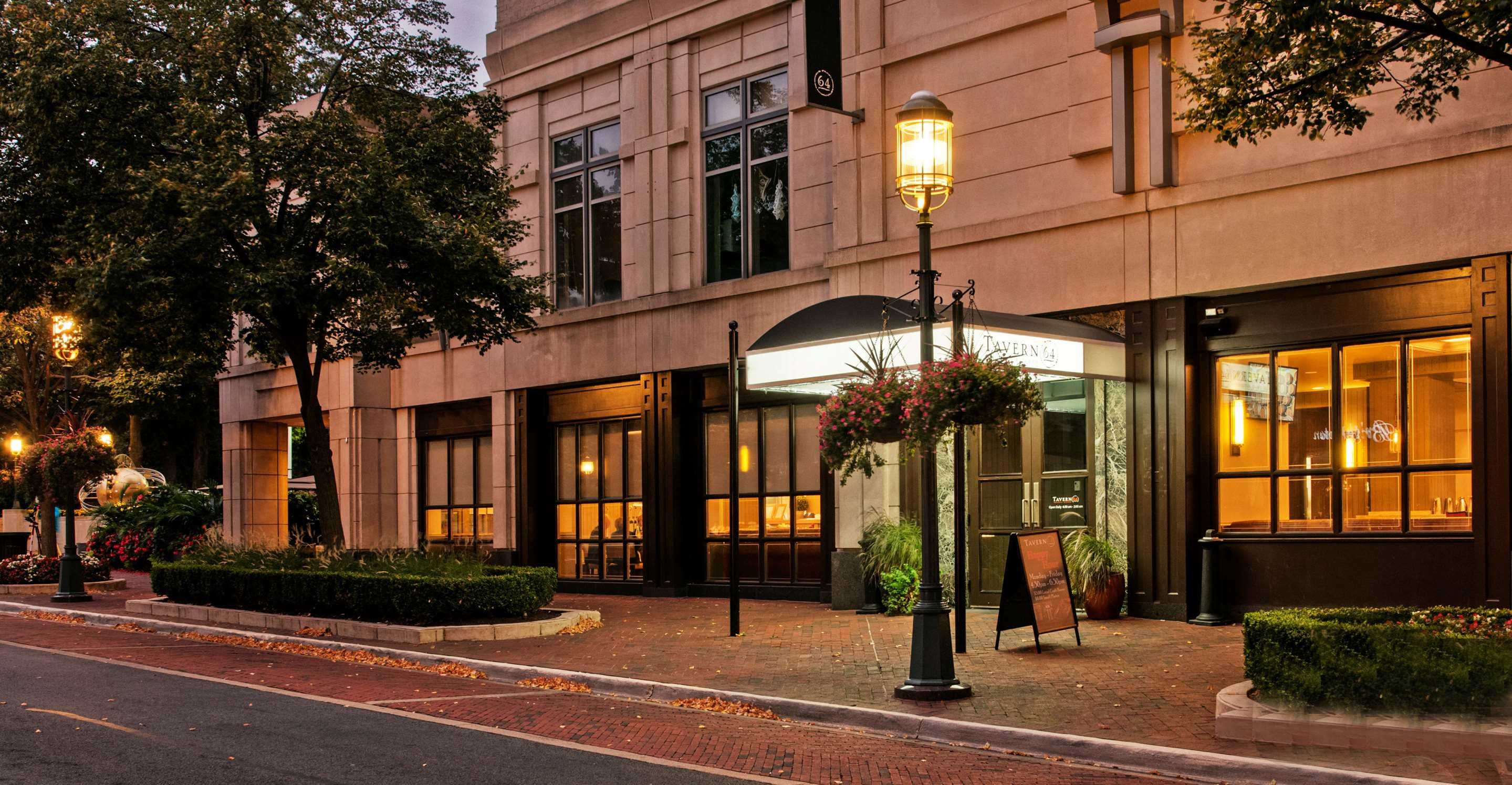 Hyatt Regency Reston $96 ($̶3̶8̶0̶). Reston Hotel Deals & Reviews - KAYAK