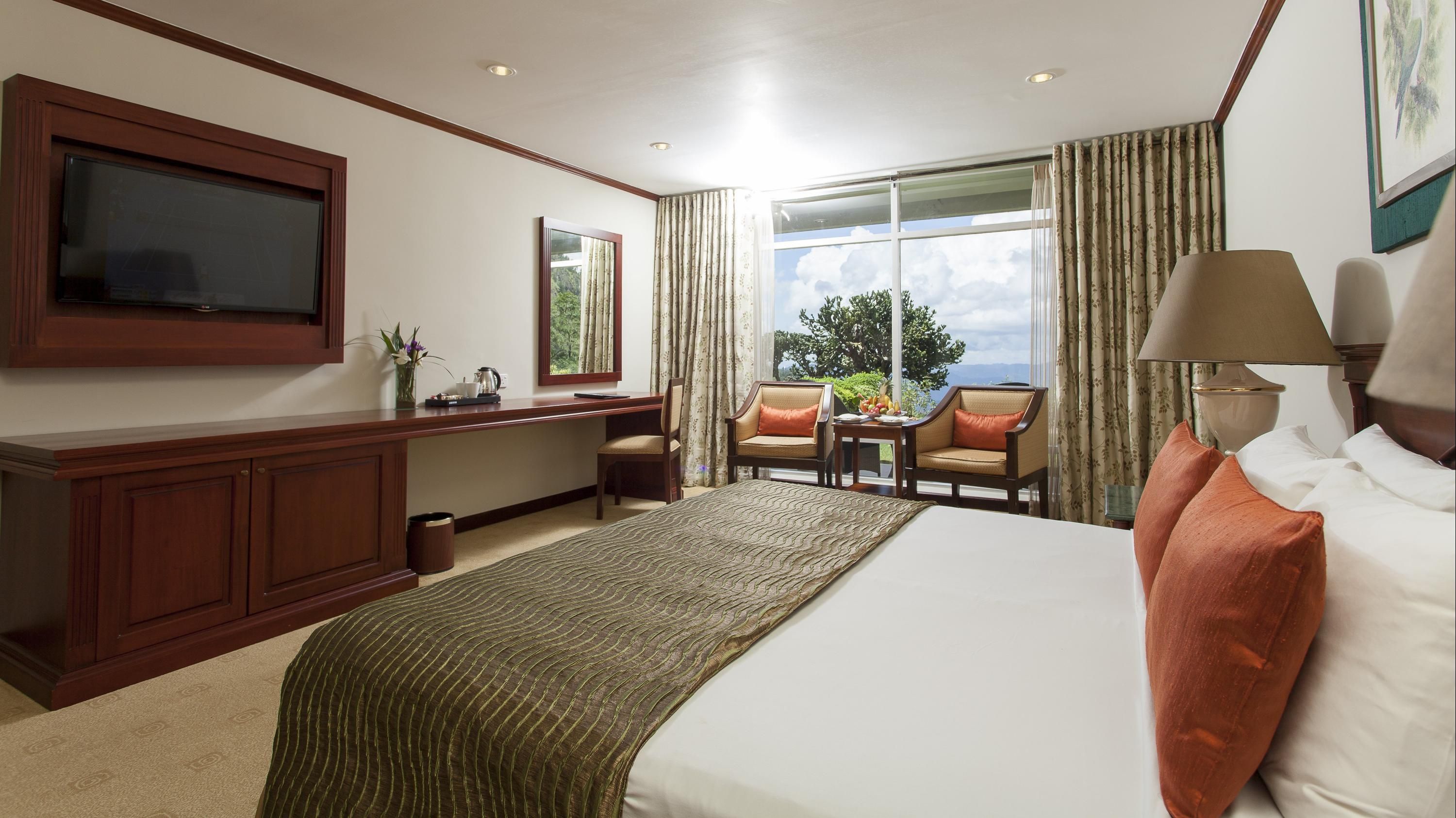 Hunas Falls Hotel, Elkaduwa, Sri Lanka - Compare Deals