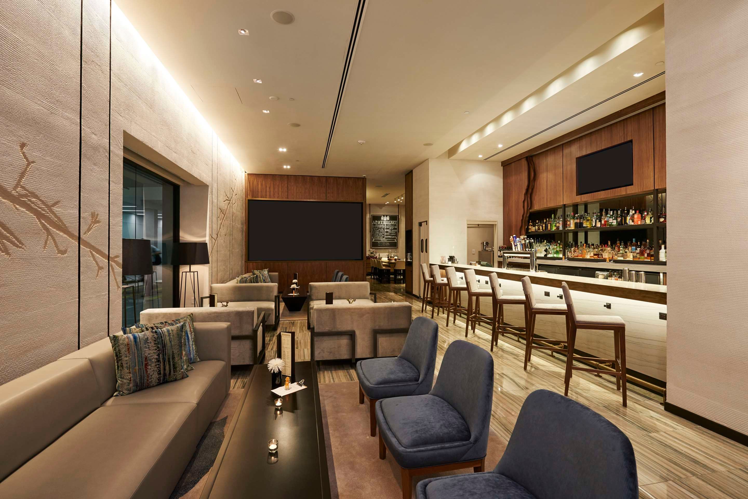 The Lofton Hotel Minneapolis, Tapestry Collection by Hilton ...