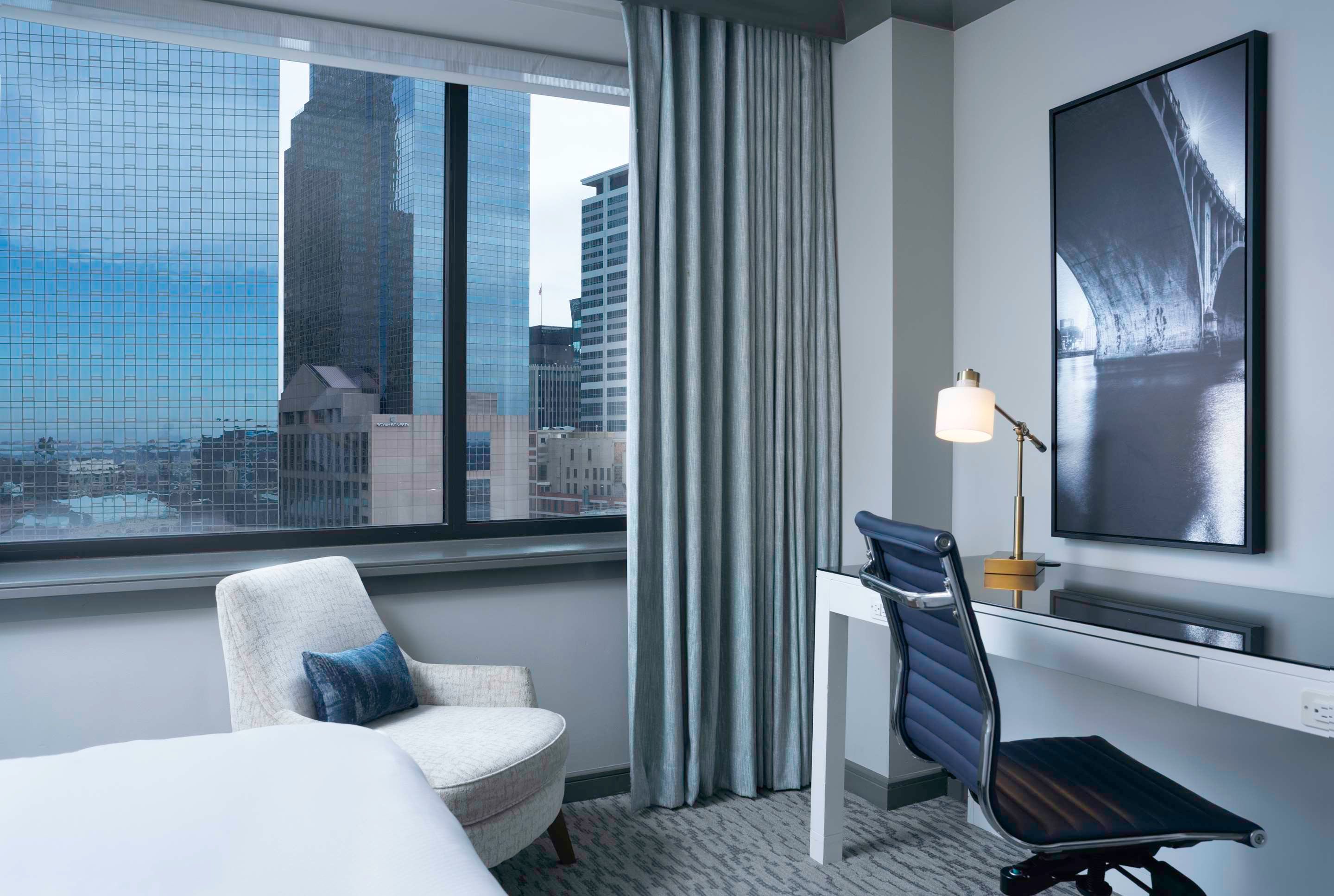 The Lofton Hotel Minneapolis, Tapestry Collection by Hilton ...