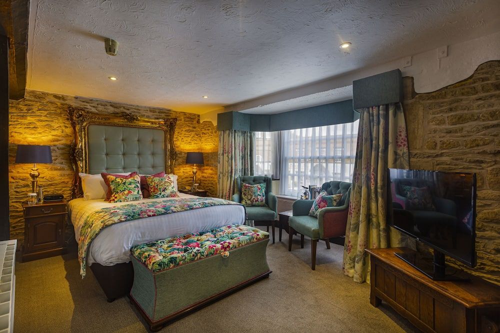 The Bell Inn, Stilton, Cambridgeshire | United Kingdom | Venue Report