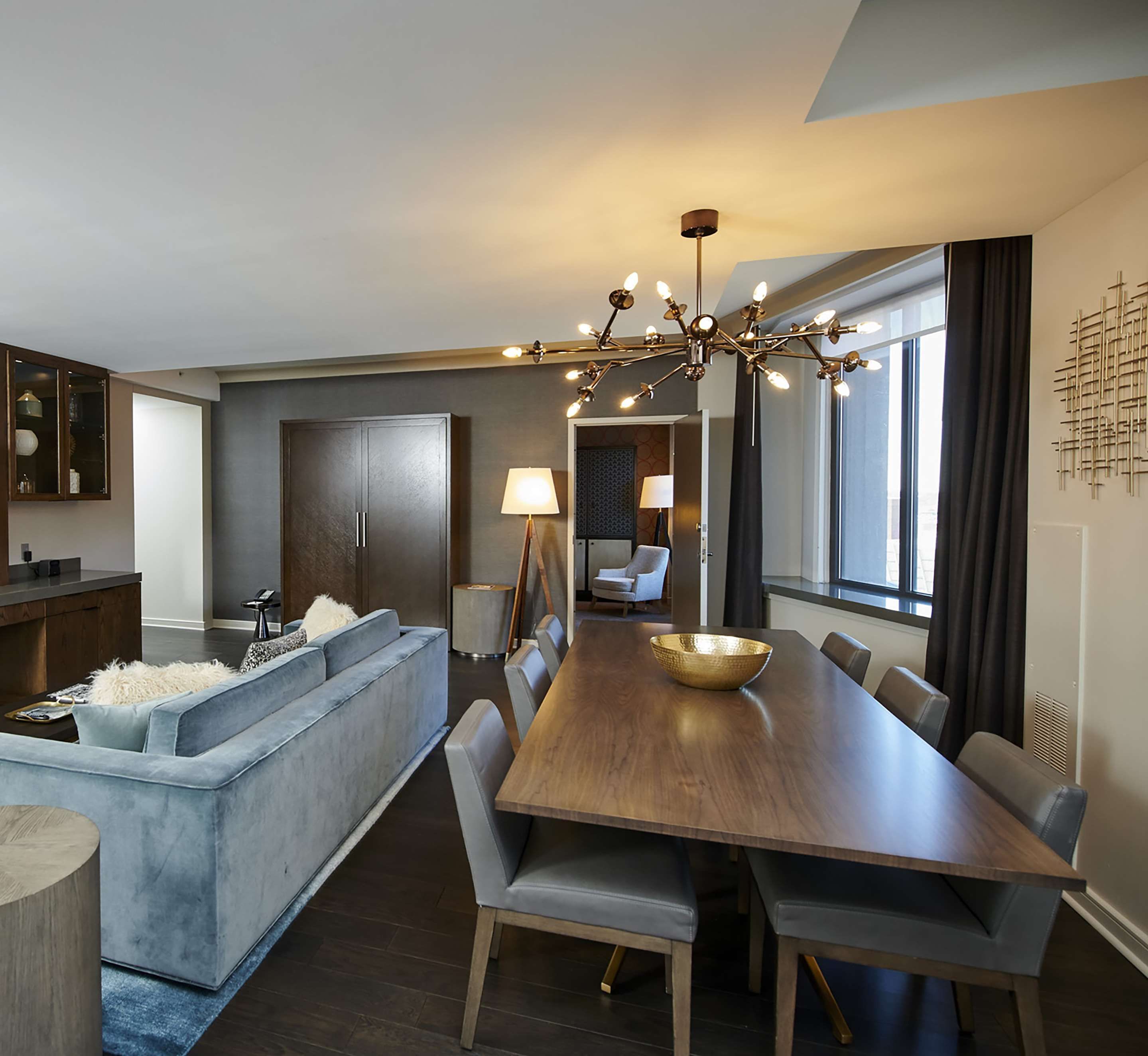 The Lofton Hotel Minneapolis, Tapestry Collection by Hilton ...