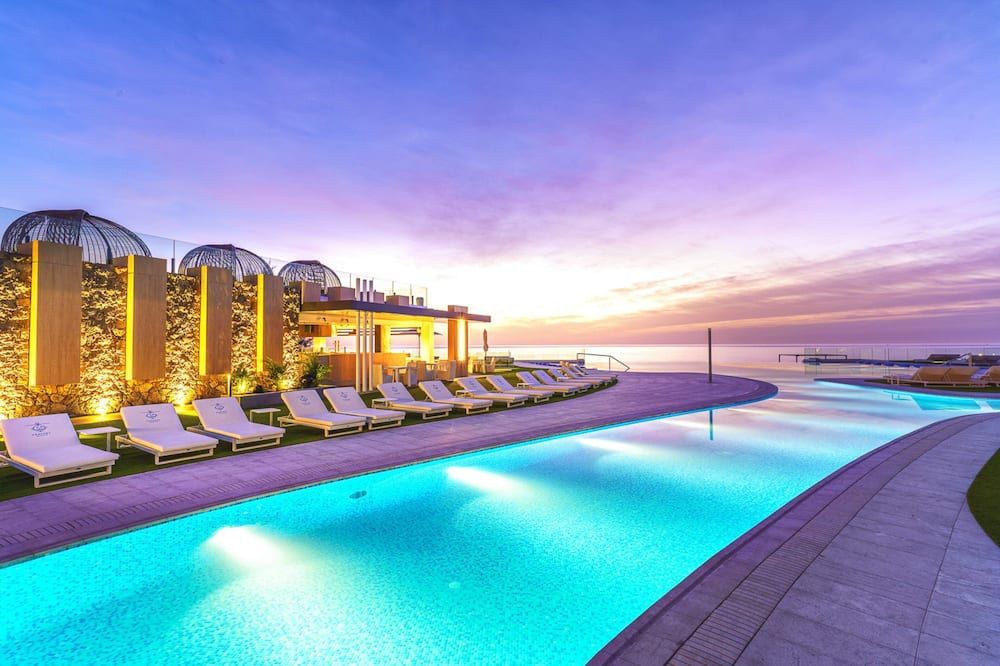 Resort Cordial Santa Águeda & Perchel Beach Club | Spain | Venue Report