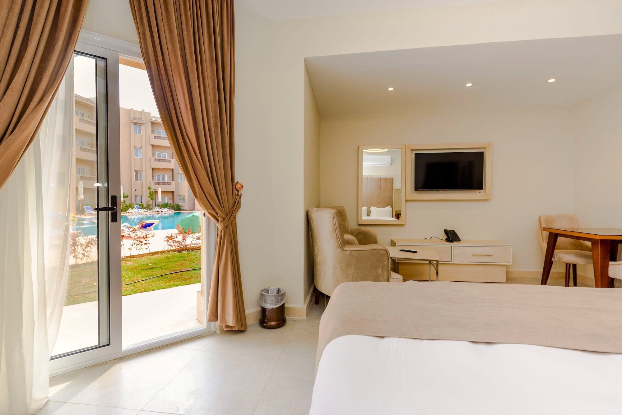 Marom Port Said Resort & Beach | Venue Report