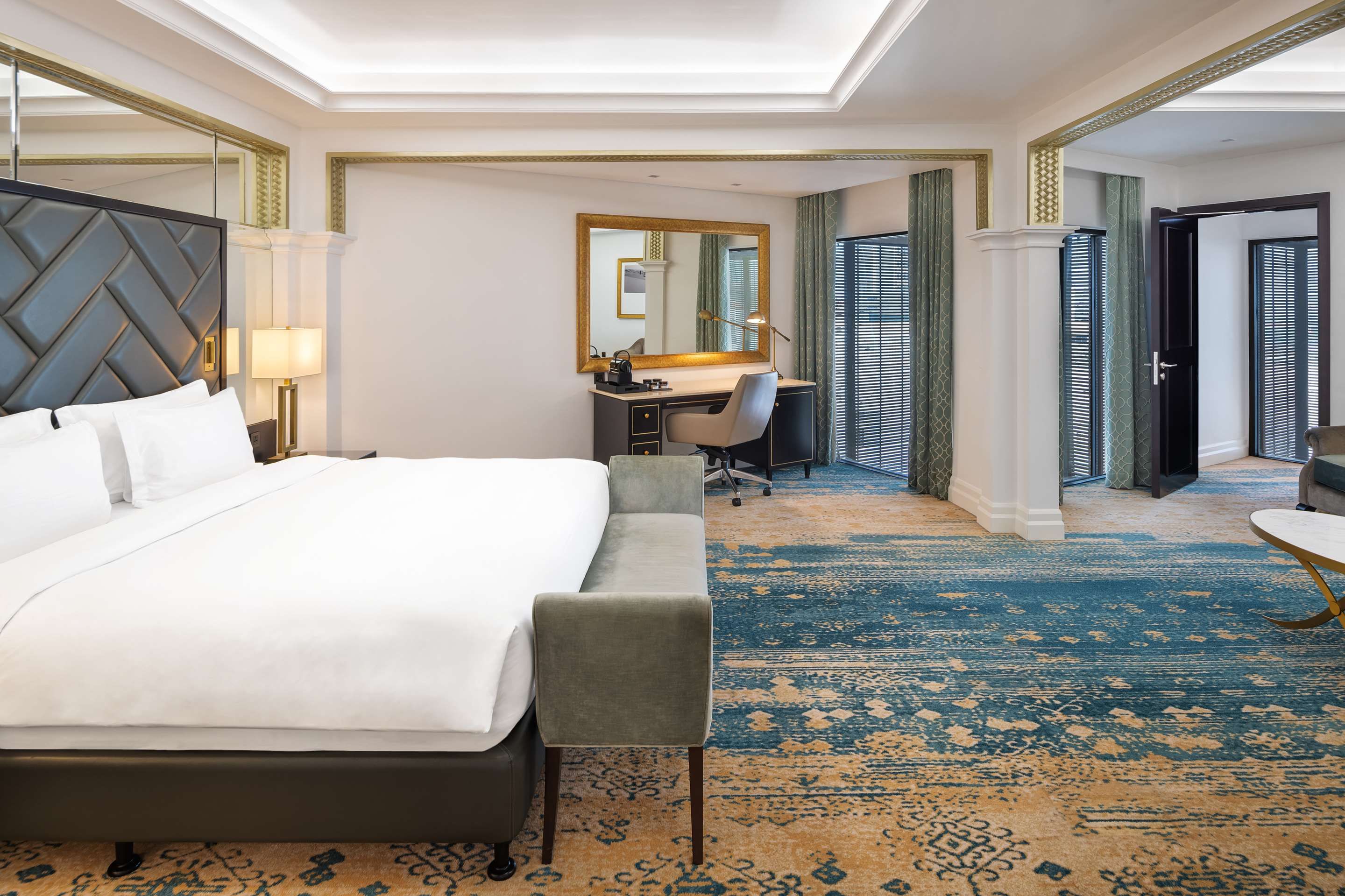 Radisson Blu Hotel, Dubai Deira Creek | Dubai, United Arab Emirates ...