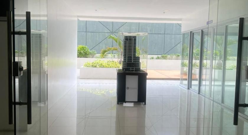 Inspiria Condominium Tower, beside Abreeza Ayala Mall, Davao City ...