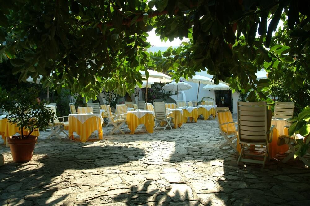 Hotel Punta Rossa | Italy - Venue Report