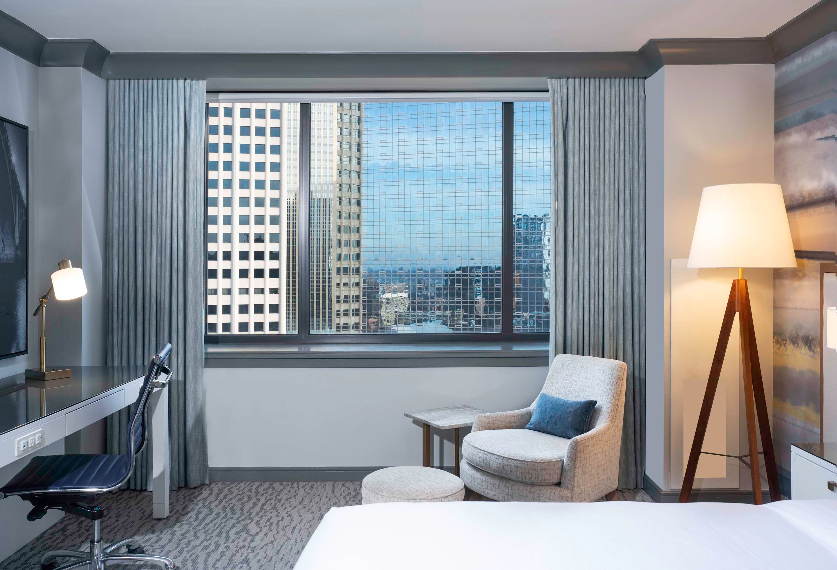 The Lofton Hotel Minneapolis, Tapestry Collection by Hilton ...