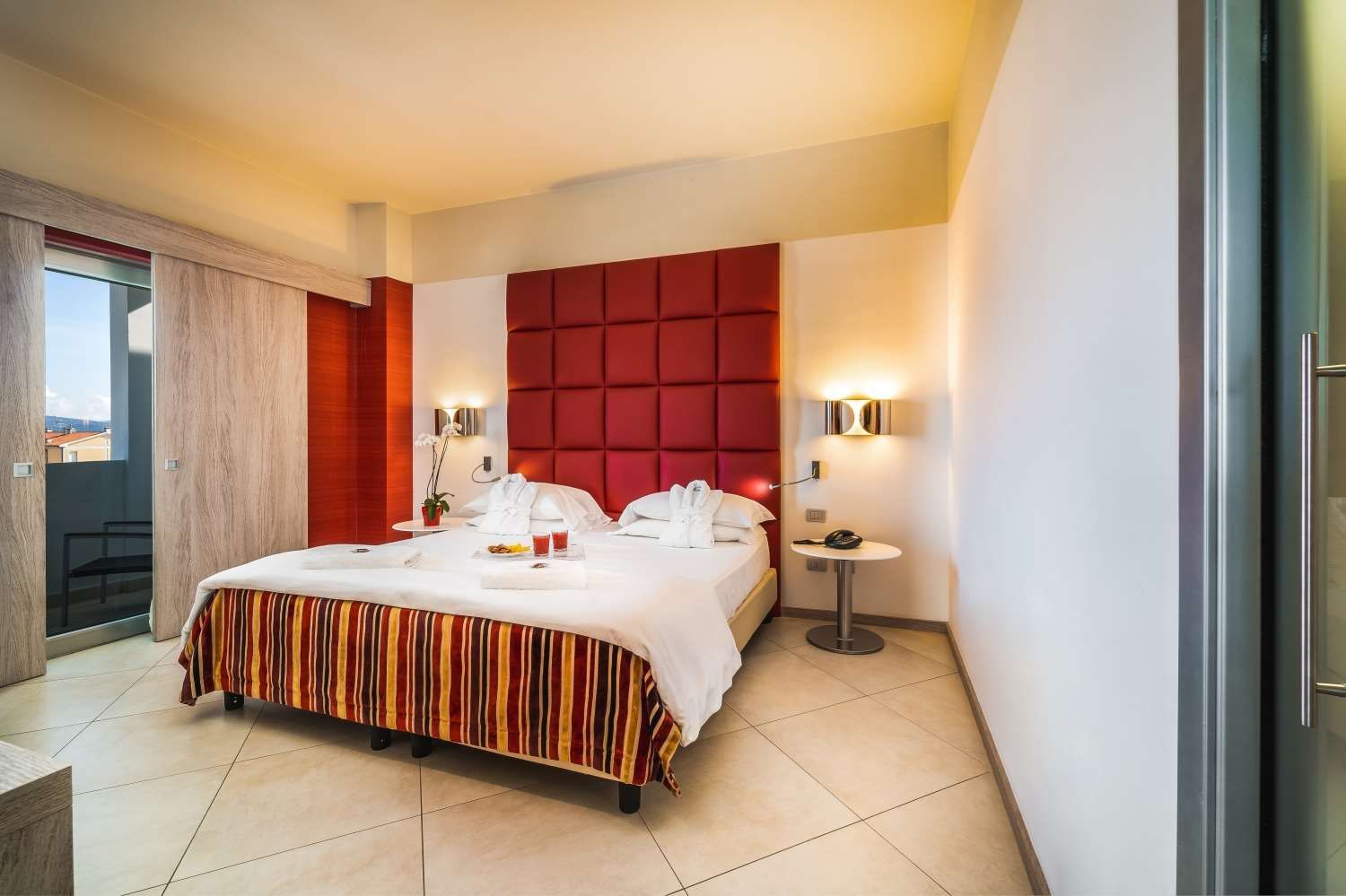 Jazz Hotel | Georgia, Italy - Venue Report