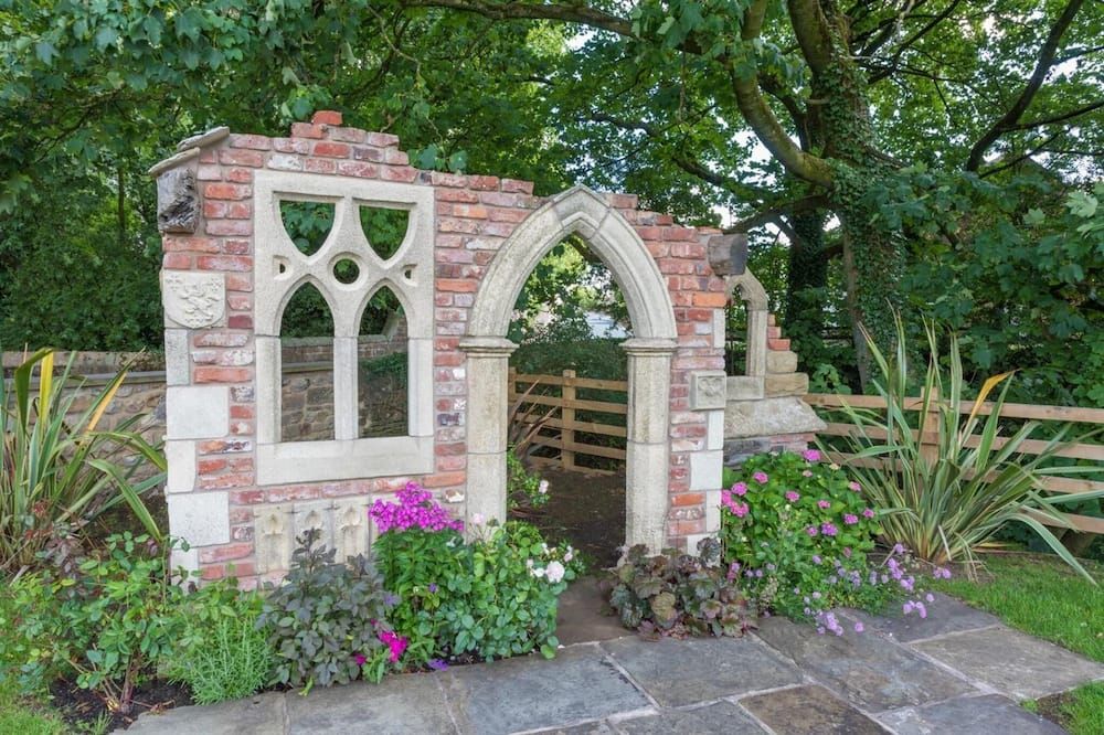 Fence Gate Lodge | Burnley, Victoria, United Kingdom - Venue Report