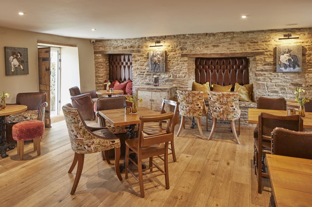 Full Moon Inn Rudge | United Kingdom | Venue Report