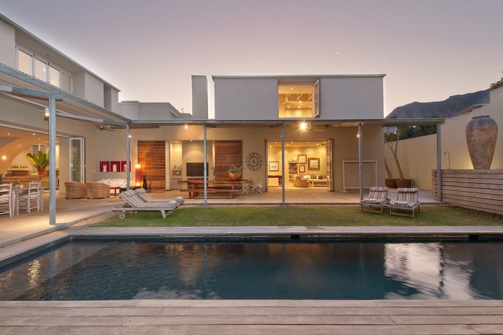 Mosselberg on Grotto Beach | Hermanus, Western Cape, South Africa ...