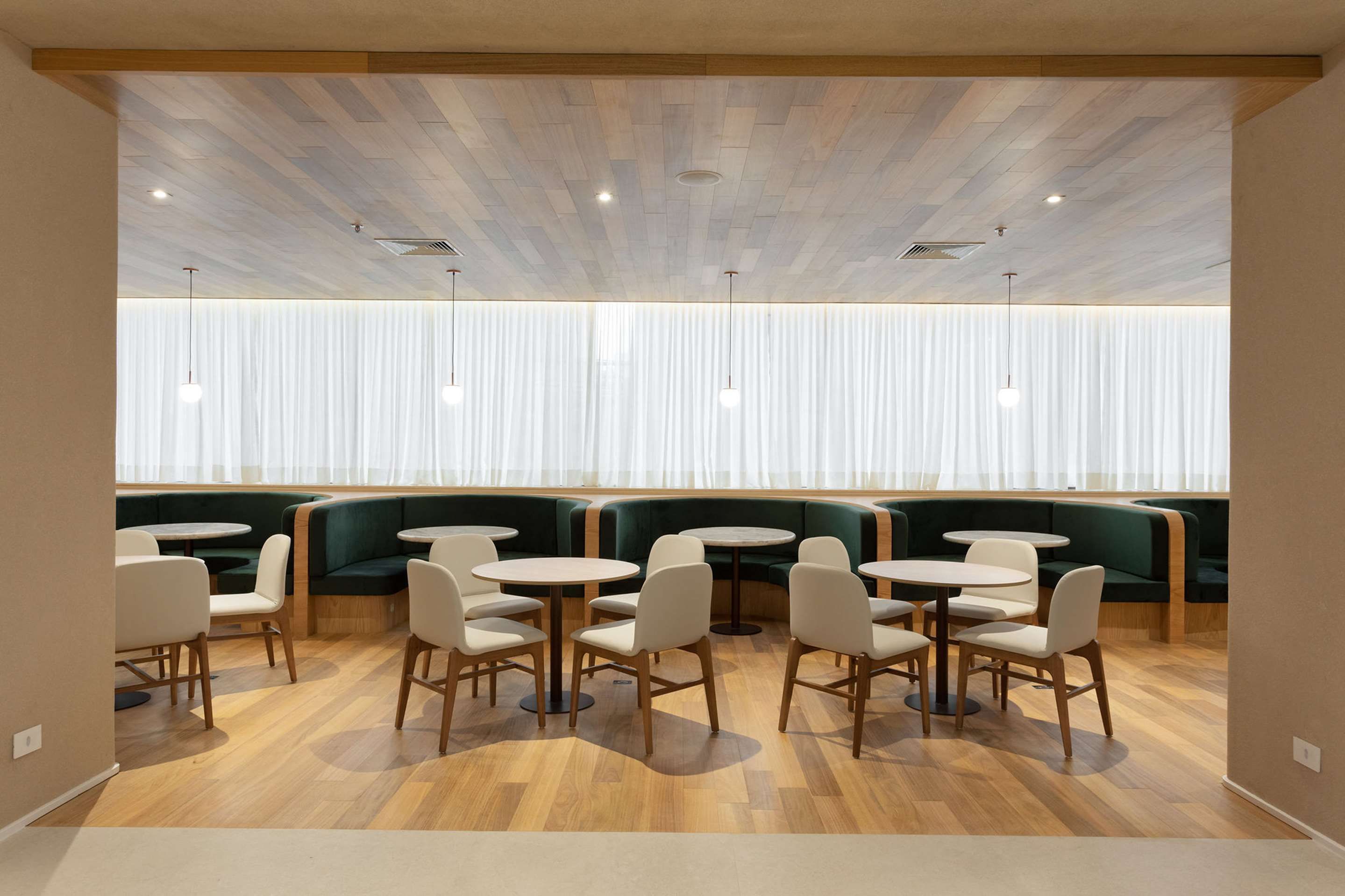 Qoya Hotel Curitiba, Curio Collection by Hilton | Brazil | Venue Report