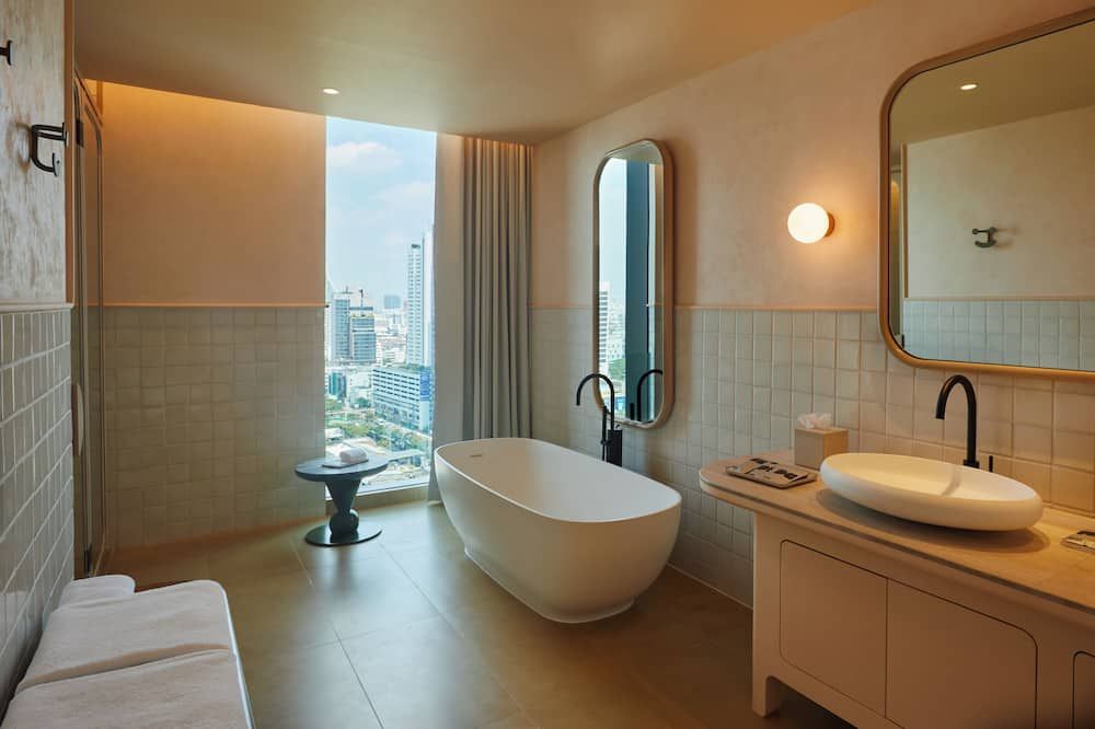 The Standard, Bangkok Mahanakhon | Bangkok, Thailand - Venue Report