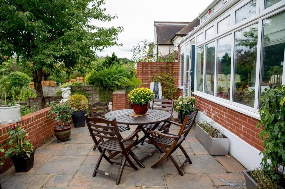 Bay Tree House Bed & Breakfast | Arnos Grove, London, England, United ...