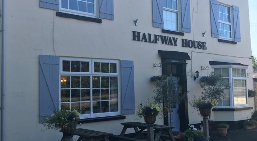 Halfway House | United Kingdom | Venue Report