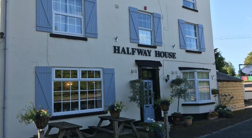 Halfway House | United Kingdom | Venue Report