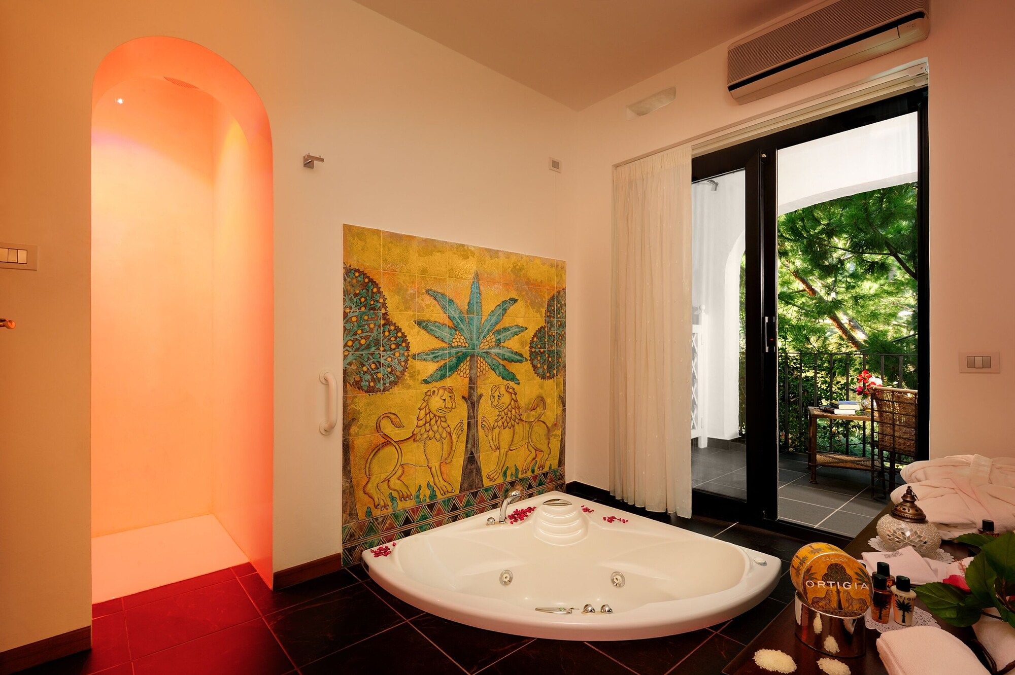 Le Calette Bay | Italy - Venue Report