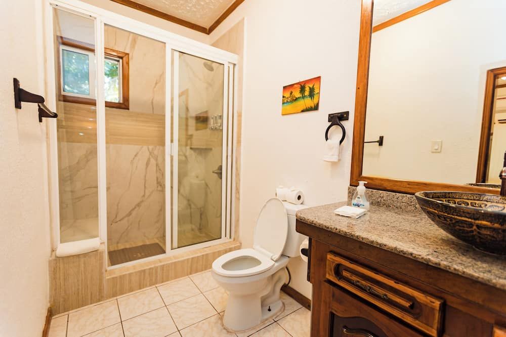 Falling Leaves Lodge | San Ignacio, Cayo District, Belize - Venue Report