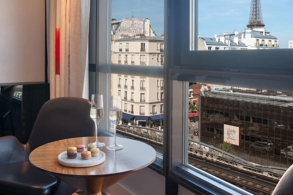 Le Parisis - Paris Tour Eiffel | Paris, Île-de-France, France - Venue ...