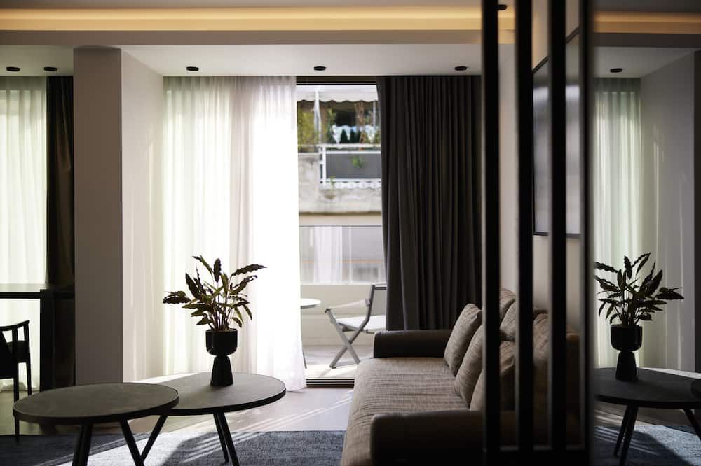 Teight Hotel | Thessaloniki, Greece - Venue Report