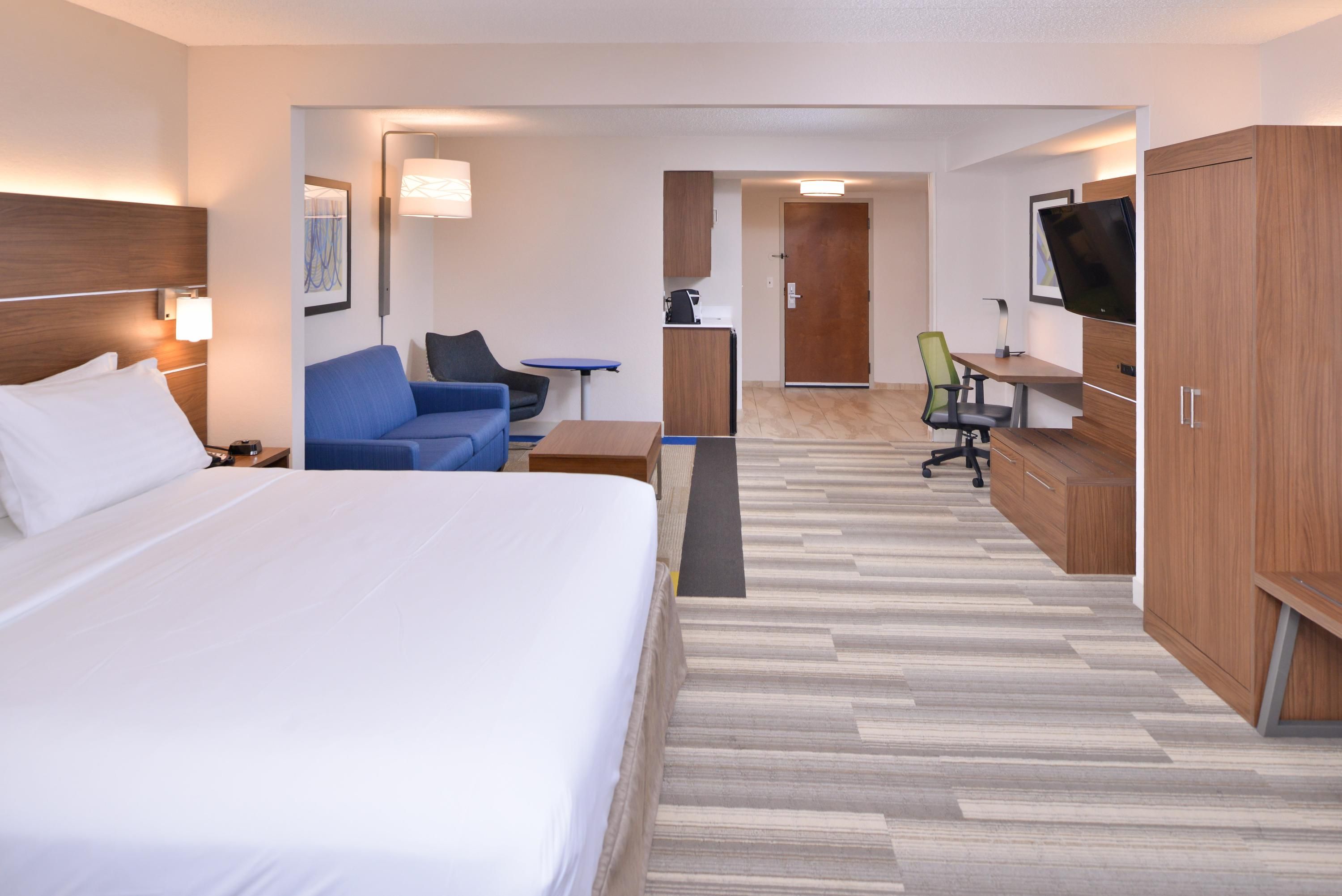 Holiday Inn Express Indianapolis Downtown Convention Center, An Ihg ...