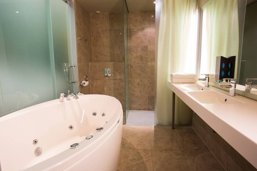 Aqva Hotel & Spa | Venue Report