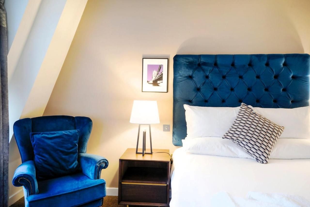 Go Native Monument | City of London, London, England, United Kingdom ...