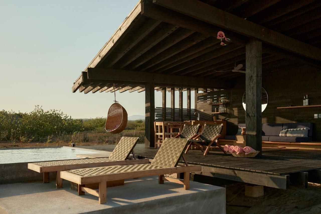 Punta Pajaros | Mexico | Venue Report